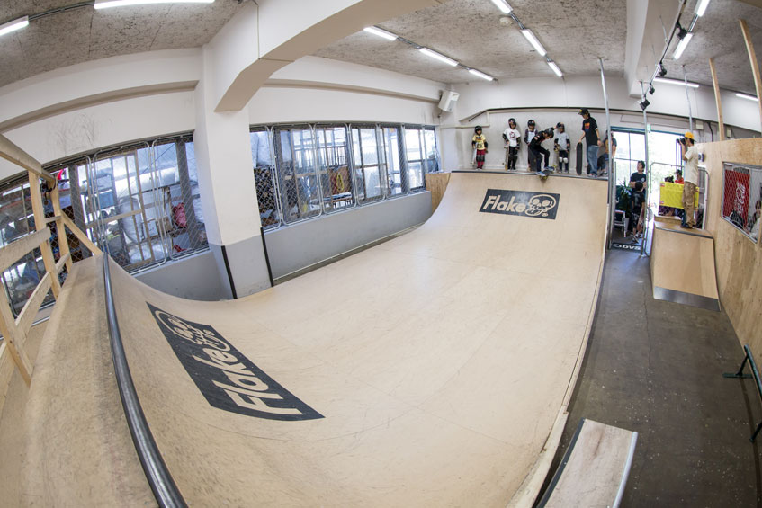 GARAGE SKATE SCHOOL – FLAKE
